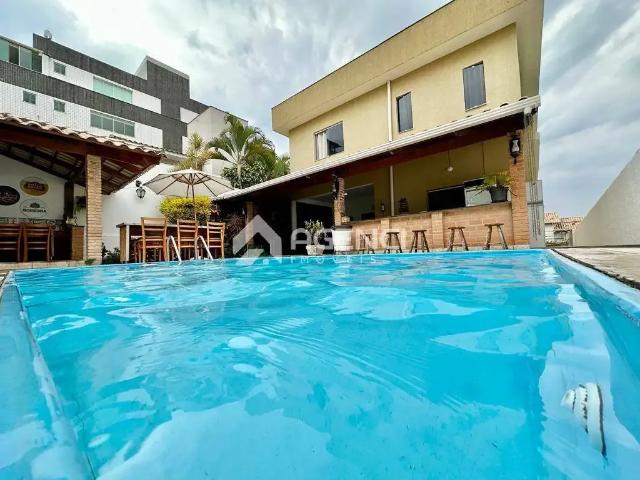 Casa / Sobrado para Venda em Contagem/MG Cabral 4 Quartos