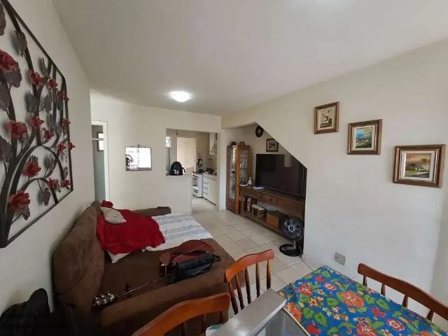 Casa / Sobrado para Venda em Contagem/MG Cabral 2 Quartos