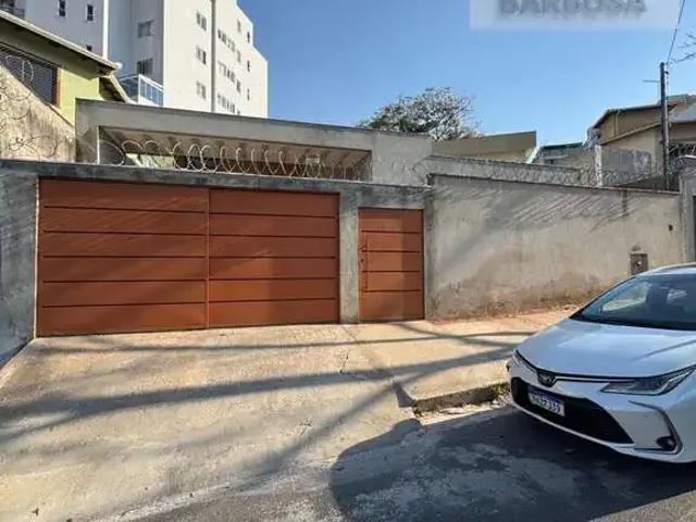Casa / Sobrado para Venda em Contagem/MG Cabral 3 Quartos