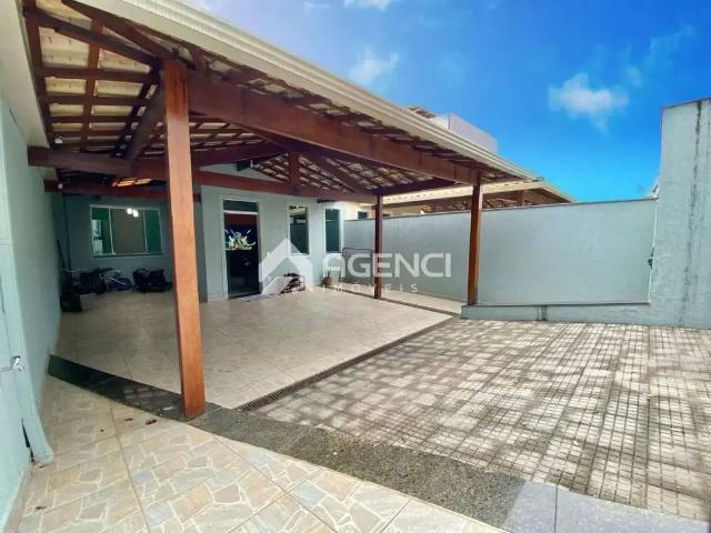 Casa / Sobrado para Venda em Contagem/MG Cabral 3 Quartos