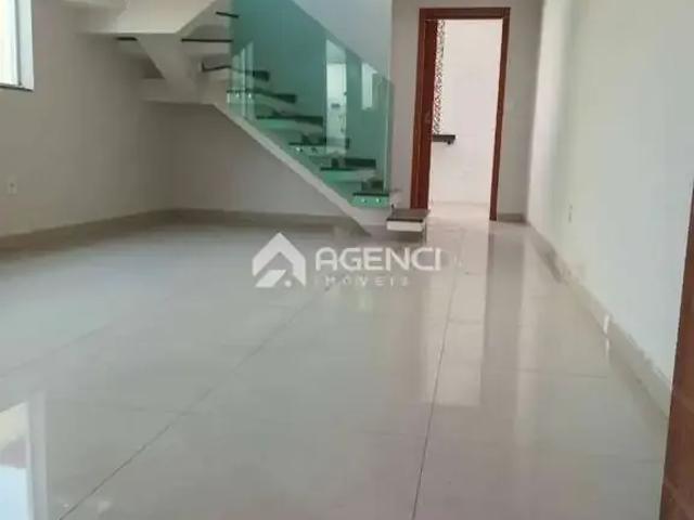 Casa / Sobrado para Venda em Contagem/MG Cabral 3 Quartos