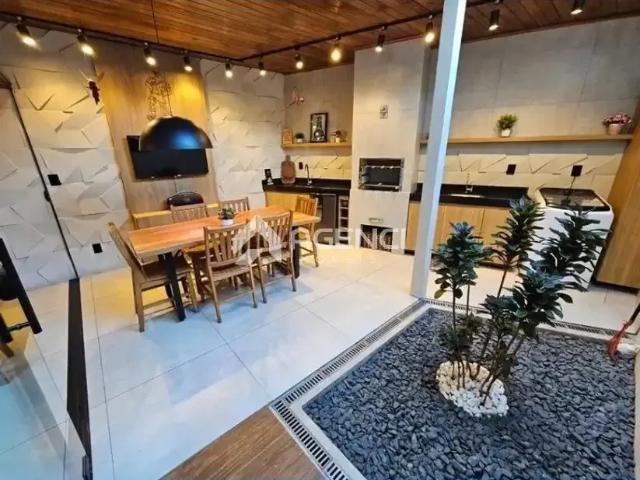 Casa / Sobrado para Venda em Contagem/MG Cabral 3 Quartos