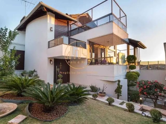 Casa / Sobrado para Venda em Contagem/MG Centro 5 Quartos