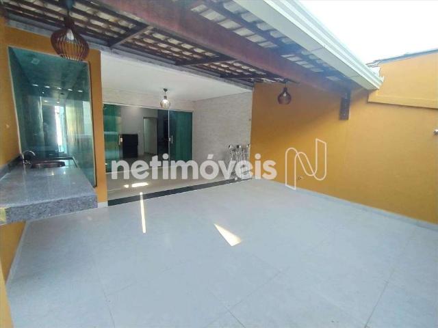Casa / Sobrado para Venda em Contagem/MG Chácara Contagem 4 Quartos