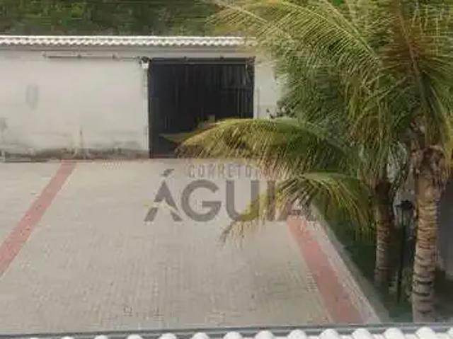 Casa / Sobrado para Venda em Contagem/MG Colonial 5 Quartos