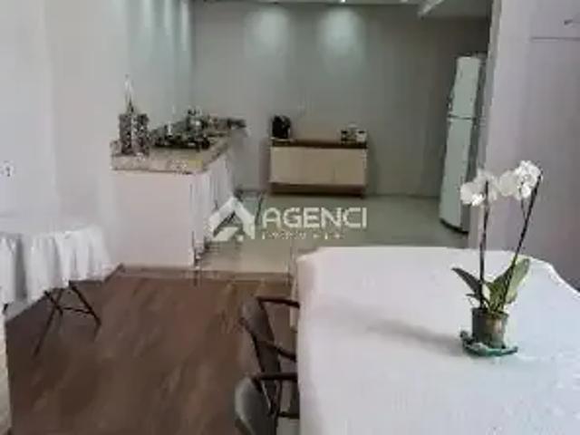 Casa / Sobrado para Venda em Contagem/MG Conjunto Água Branca 4 Quartos