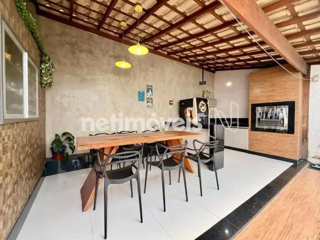 Casa / Sobrado para Venda em Contagem/MG Europa 3 Quartos