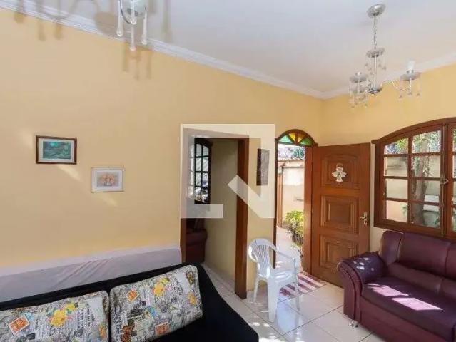 Casa / Sobrado para Venda em Contagem/MG Eldorado 5 Quartos