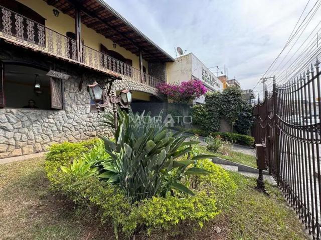 Casa / Sobrado para Venda em Contagem/MG Eldorado 5 Quartos