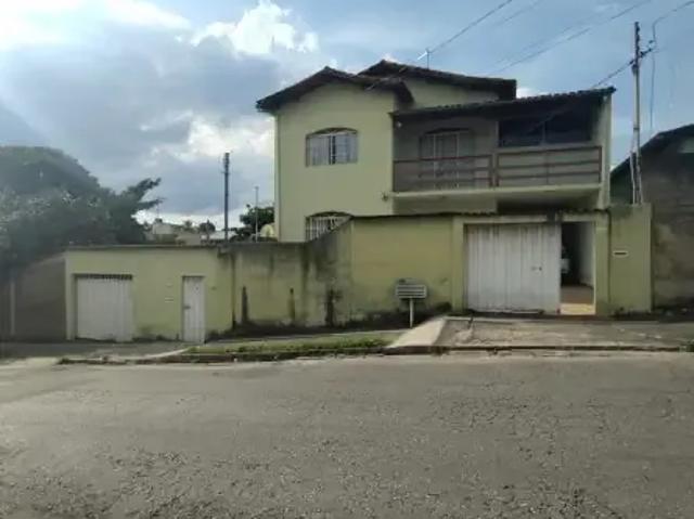 Casa / Sobrado para Venda em Contagem/MG Fonte Grande 4 Quartos