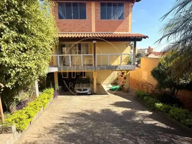 Casa / Sobrado para Venda em Contagem/MG Glória 3 Quartos