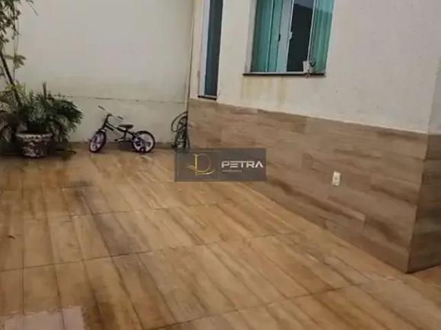Casa / Sobrado para Venda em Contagem/MG Granja Ouro Branco 3 Quartos