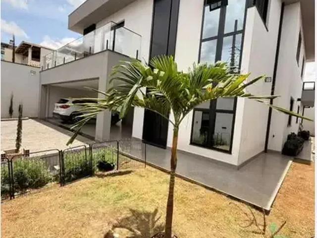 Casa / Sobrado para Venda em Contagem/MG Industrial 4 Quartos