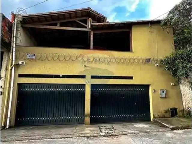Casa / Sobrado para Venda em Contagem/MG Jardim Pérola 3 Quartos