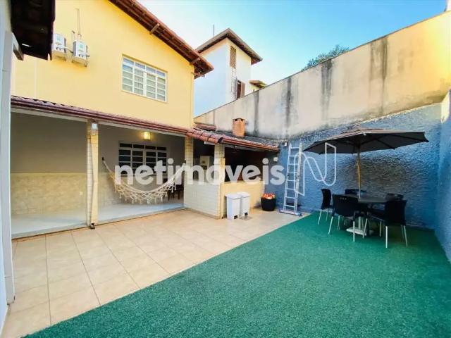 Casa / Sobrado para Venda em Contagem/MG Jardim Riacho das Pedras 6 Quartos