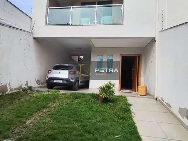 Casa / Sobrado para Venda em Contagem/MG Lúcio de Abreu 3 Quartos