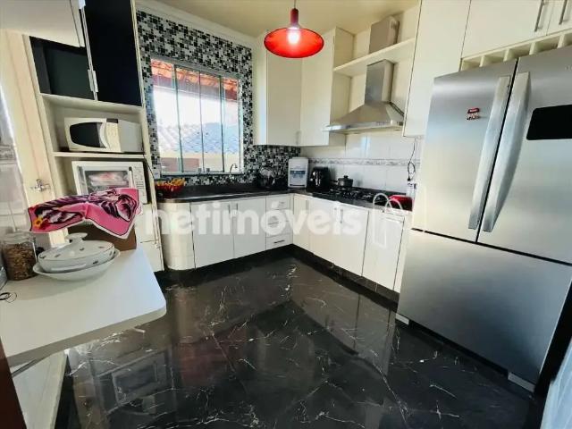 Casa / Sobrado para Venda em Contagem/MG Parque Recreio 4 Quartos