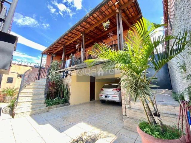 Casa / Sobrado para Venda em Contagem/MG Parque Recreio 4 Quartos