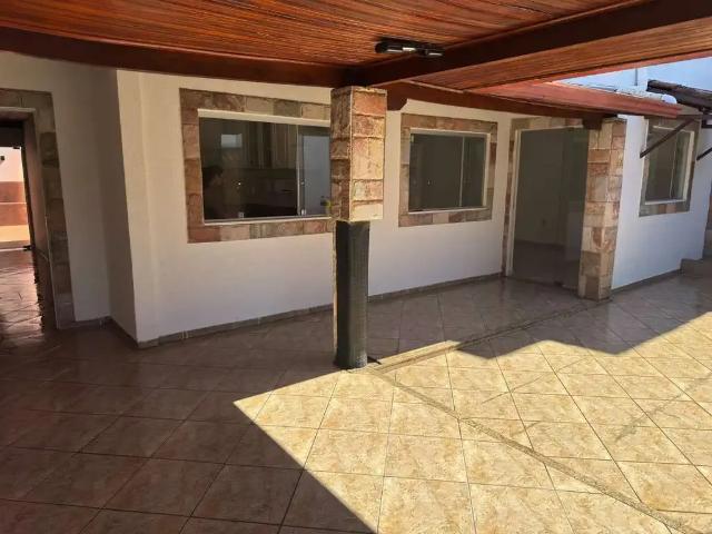 Casa / Sobrado para Venda em Contagem/MG Pedra Azul 3 Quartos
