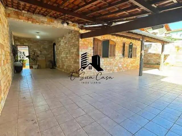 Casa / Sobrado para Venda em Contagem/MG Pedra Azul 4 Quartos