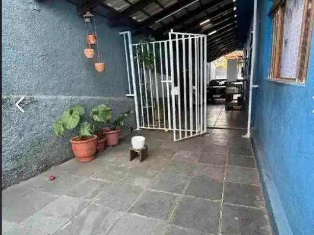 Casa / Sobrado para Venda em Contagem/MG Petrolândia 4 Quartos