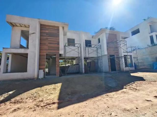 Casa / Sobrado para Venda em Contagem/MG Quintas Coloniais 3 Quartos