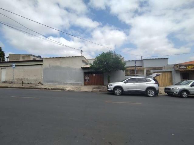 Casa / Sobrado para Venda em Contagem/MG Riacho das Pedras 3 Quartos