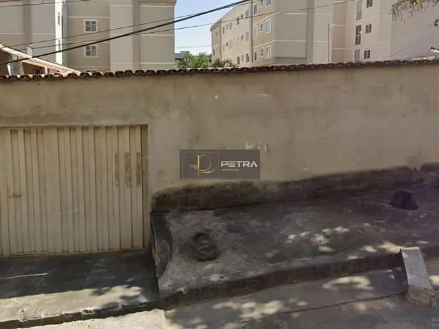 Casa / Sobrado para Venda em Contagem/MG Sapucaia 3 Quartos