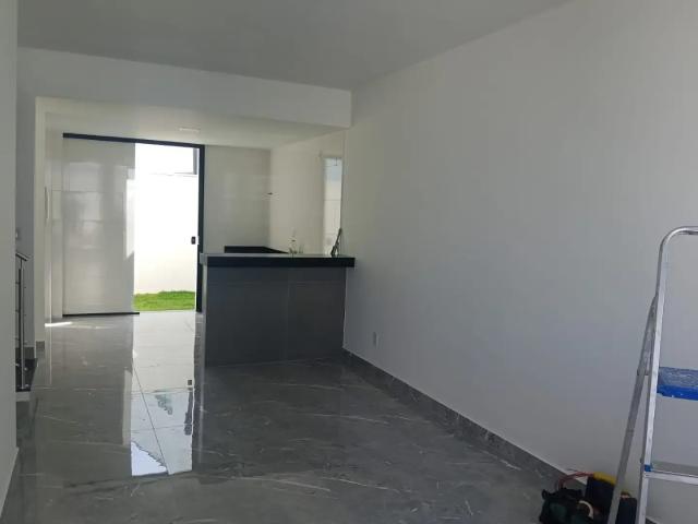 Casa / Sobrado para Venda em Contagem/MG Três Barras 3 Quartos