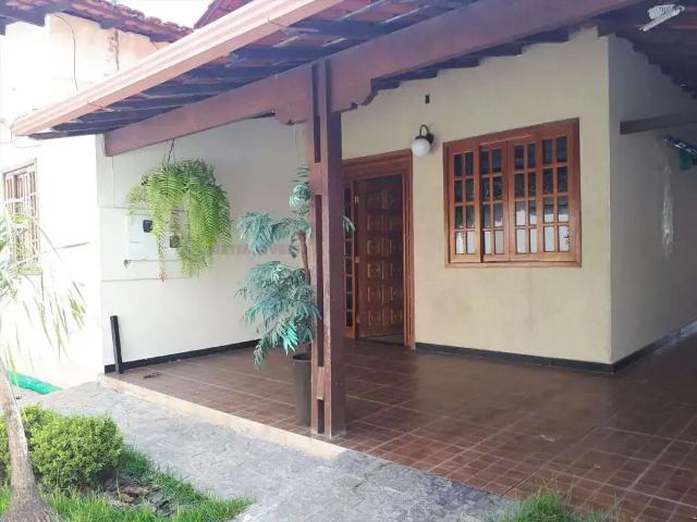 Casa / Sobrado para Venda em Contagem/MG Tropical 4 Quartos