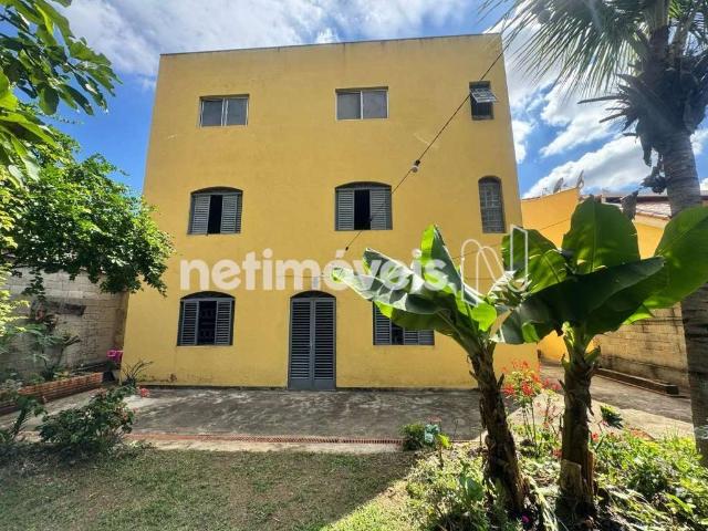 Casa / Sobrado para Venda em Contagem/MG Tropical 6 Quartos