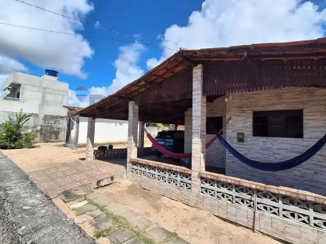 Casa / Sobrado para Venda em Conde/PB Carapibus 3 Quartos