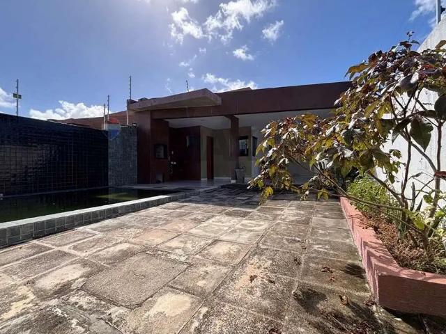 Casa / Sobrado para Venda em Conde/PB Praia do Amor 3 Quartos