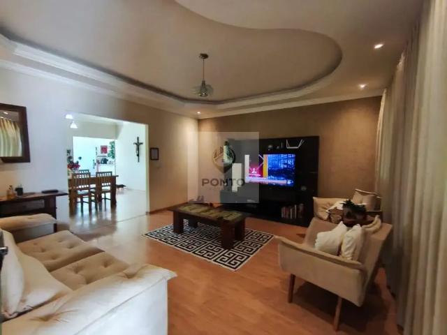 Casa / Sobrado para Venda em Conselheiro Lafaiete/MG Arcádia 3 Quartos
