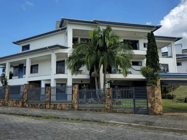 Casa / Sobrado para Venda em Cocal do Sul/SC Jardim Bela Vista 5 Quartos