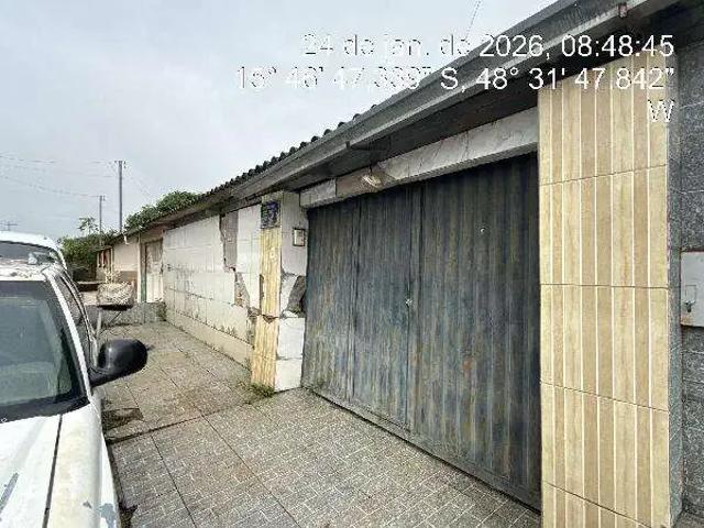 Casa / Sobrado para Venda em Cocalzinho de Goiás/GO Centro 2 Quartos