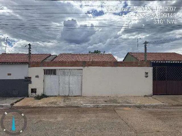Casa / Sobrado para Venda em Cocalzinho de Goiás/GO Girassol 2 Quartos