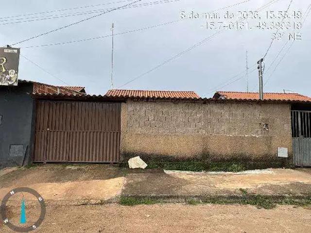 Casa / Sobrado para Venda em Cocalzinho de Goiás/GO Girassol 2 Quartos
