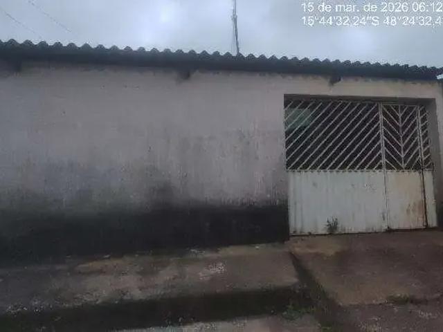 Casa / Sobrado para Venda em Cocalzinho de Goiás/GO Girassol 2 Quartos