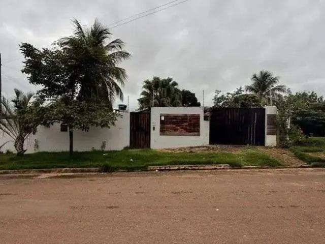 Casa / Sobrado para Venda em Colniza/MT Centro 3 Quartos