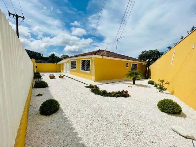 Casa / Sobrado para Venda em Colombo/PR Centro 3 Quartos