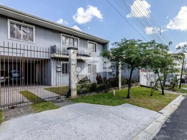 Casa / Sobrado para Venda em Colombo/PR Atuba 3 Quartos