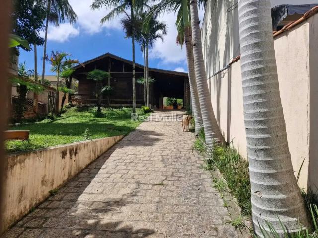 Casa / Sobrado para Venda em Colombo/PR Atuba 3 Quartos
