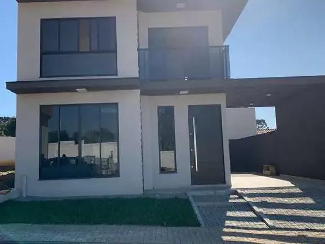 Casa / Sobrado para Venda em Colombo/PR Guaraituba