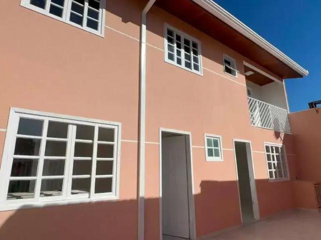 Casa / Sobrado para Venda em Colombo/PR Guaraituba