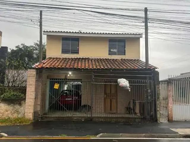 Casa / Sobrado para Venda em Colombo/PR Guaraituba 6 Quartos