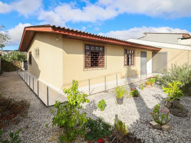 Casa / Sobrado para Venda em Colombo/PR Guaraituba 2 Quartos