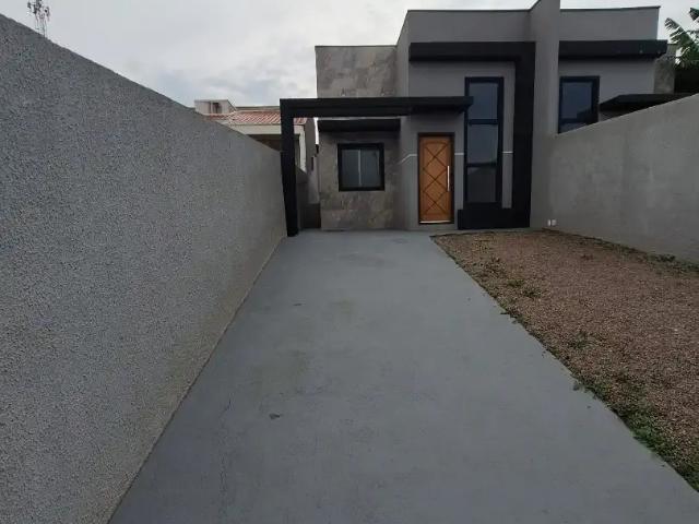 Casa / Sobrado para Venda em Colombo/PR Guarani 3 Quartos