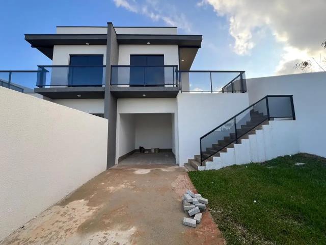 Casa / Sobrado para Venda em Colombo/PR Santa Terezinha 3 Quartos