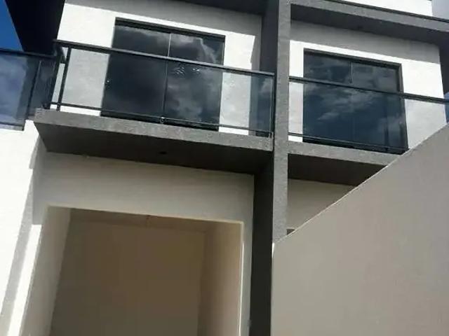 Casa / Sobrado para Venda em Colombo/PR Santa Terezinha 3 Quartos